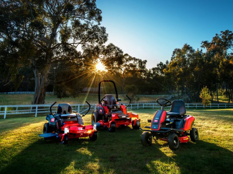 Experience the Difference with YardWorx Noosa's Mowers and Power Equipment - YARDWORX